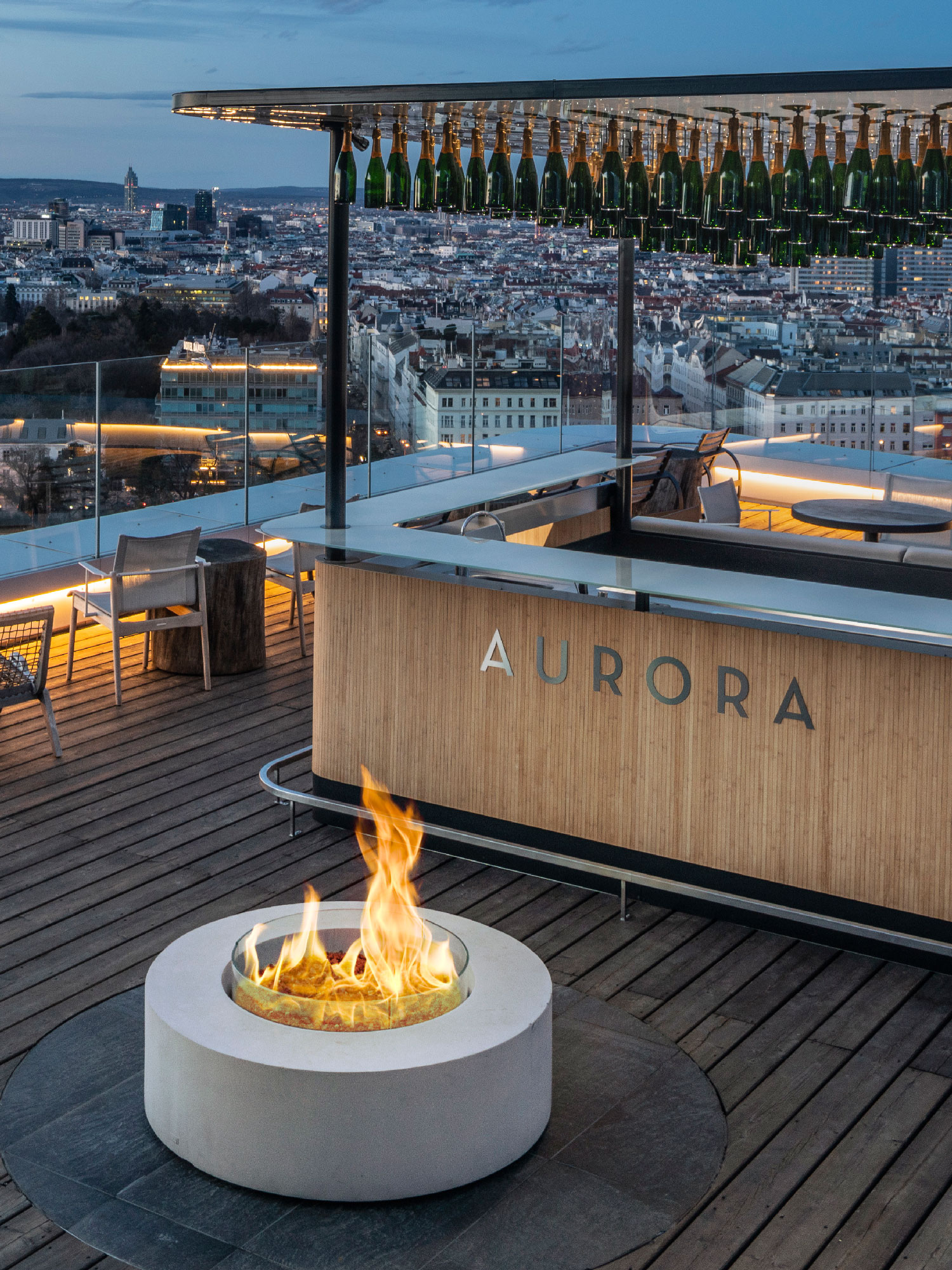 AURORA ROOFTOP BAR - C'est Design